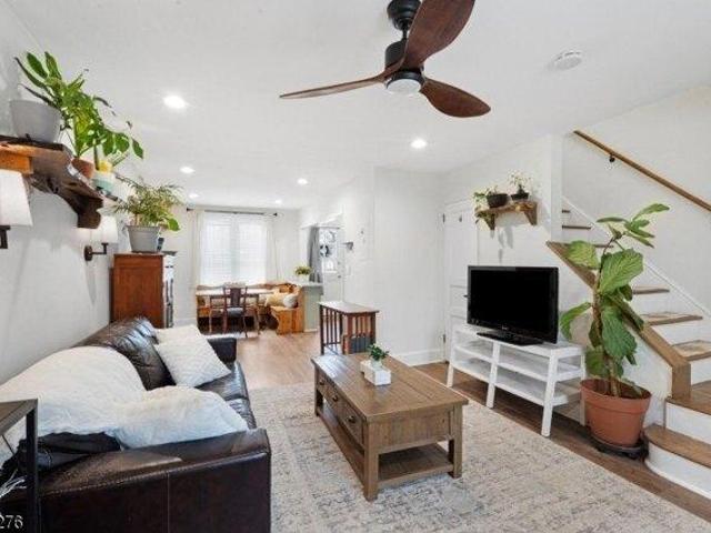 condo with 2 bedroom, Cranford NJ DLS101858464