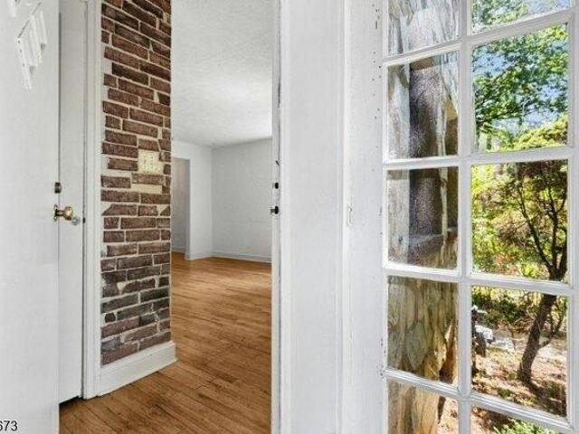 condo with 2 bedroom, Cranford NJ ES104152979