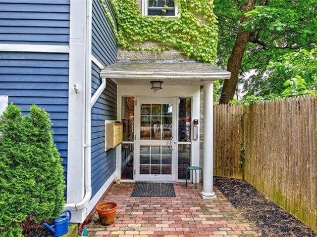 condo with 2 bedroom, Cranston RI ES103069778