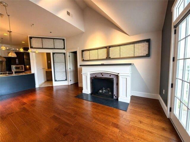 condo with 2 bedroom, Cranston RI ES104441175