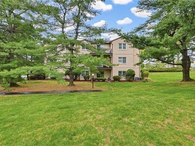 condo with 2 bedroom, Cumberland RI DLS102959859