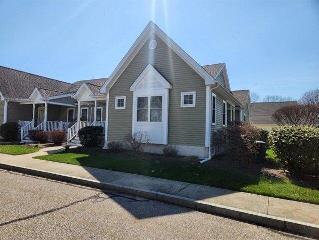 condo with 2 bedroom, Cumberland RI DS102312706