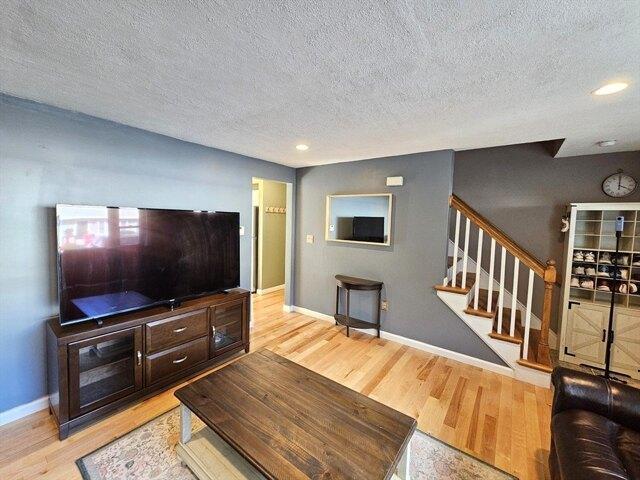 condo with 2 bedroom, Cumberland RI ES105093743