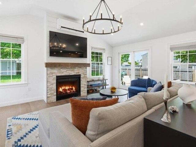 condo with 2 bedroom, Danvers MA ES103249851