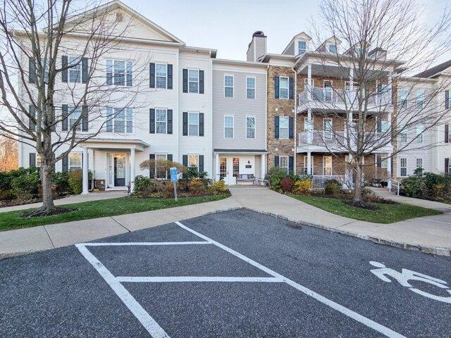 condo with 2 bedroom, Danbury CT DLS101783355