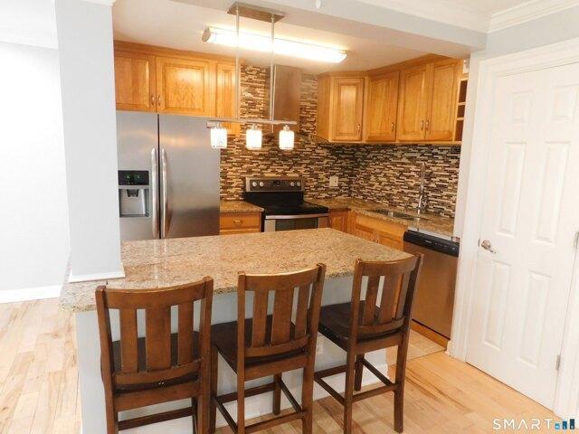 condo with 2 bedroom, Danbury CT DS102560426