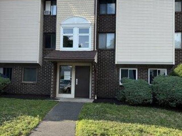 condo with 2 bedroom, Danbury CT ES105144135