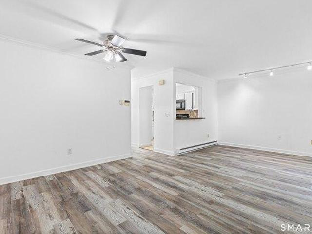 condo with 2 bedroom, Danbury CT ES105141551