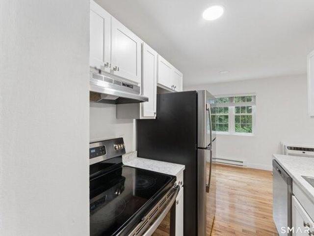 condo with 2 bedroom, Danbury CT ES105172349
