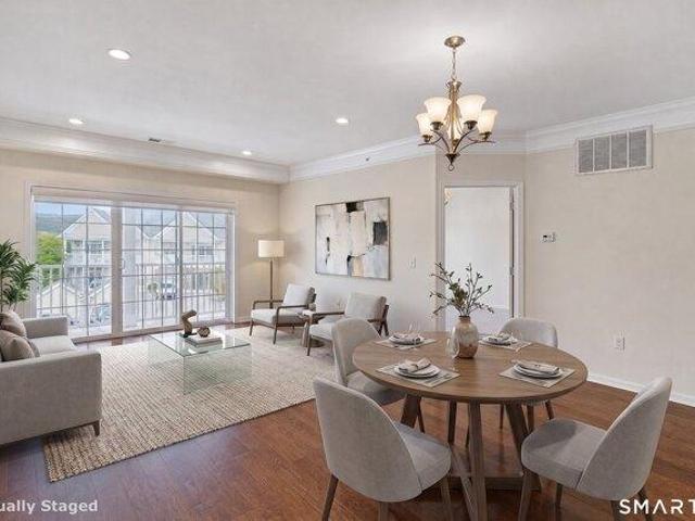 condo with 2 bedroom, Danbury CT ES105206541