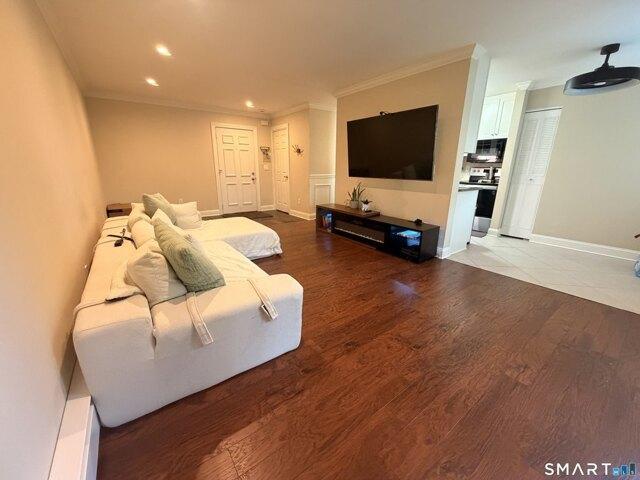 condo with 2 bedroom, Danbury CT ES103434982