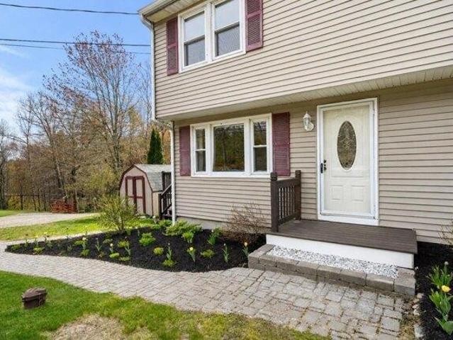 condo with 2 bedroom, Derry NH DLS101957572