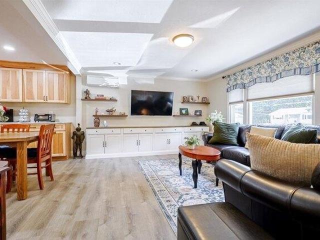 condo with 2 bedroom, Derry NH DS104329415