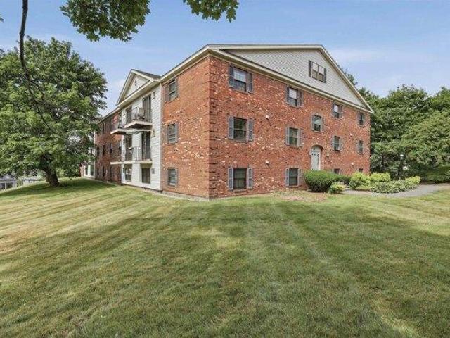 condo with 2 bedroom, Derry NH ES103889264