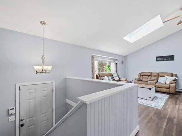 condo with 2 bedroom, Derry NH ES104264806