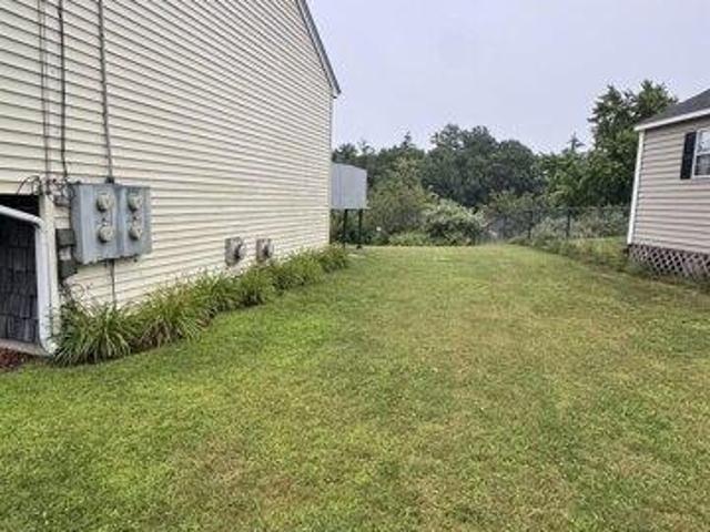 condo with 2 bedroom, Derry NH ES105112876