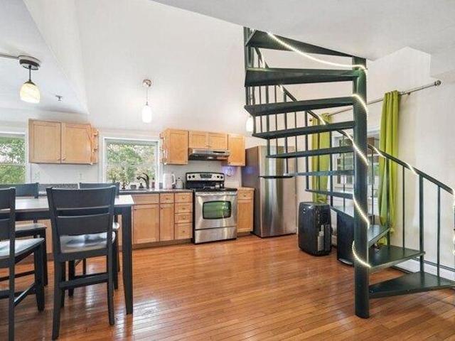 condo with 2 bedroom, Dover NH DLS101896614