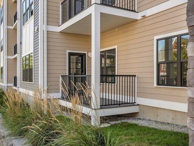 condo with 2 bedroom, Dover NH ES103248285