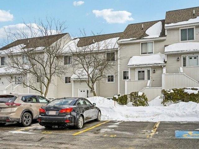 condo with 2 bedroom, Dracut MA DLS102778578