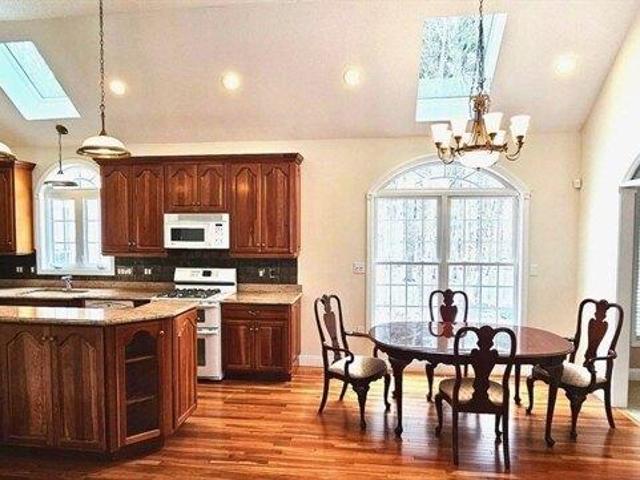 condo with 2 bedroom, Dracut MA DS102213878