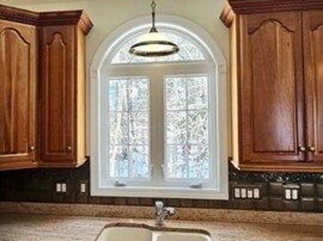 condo with 2 bedroom, Dracut MA ES102922180