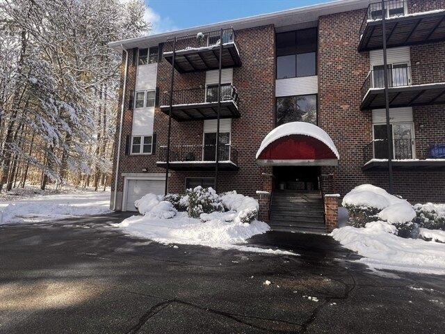 condo with 2 bedroom, Dracut MA ES102922224