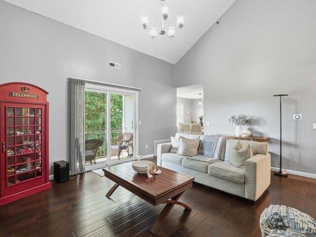 condo with 2 bedroom, Dracut MA ES103494863