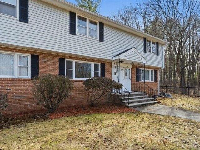 condo with 2 bedroom, Dracut MA ES103020210