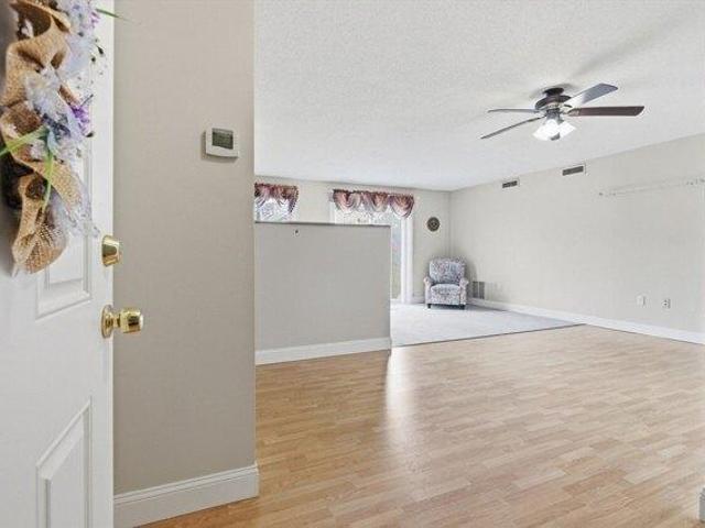 condo with 2 bedroom, Dracut MA ES104852734