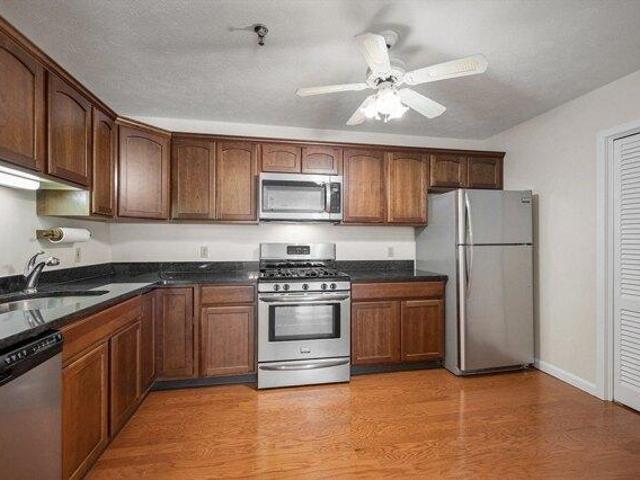 condo with 2 bedroom, Dracut MA ES104906583