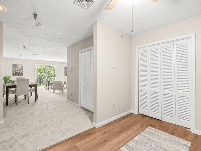 condo with 2 bedroom, Dracut MA ES105613343