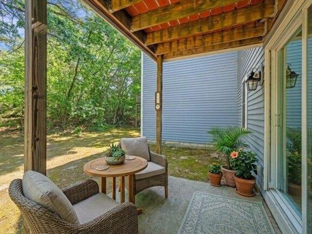 condo with 2 bedroom, Dracut MA ES105041234
