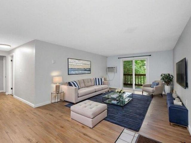 condo with 2 bedroom, Dracut MA ES105083001