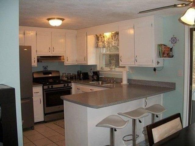 condo with 2 bedroom, Dracut MA ES105174147