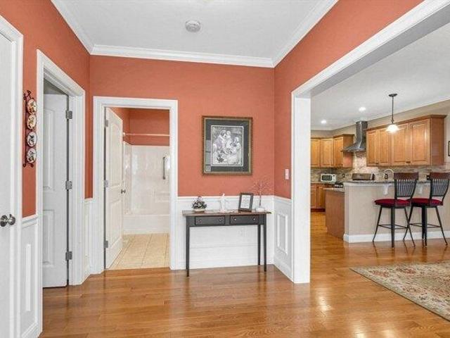 condo with 2 bedroom, Dracut MA ES105175396