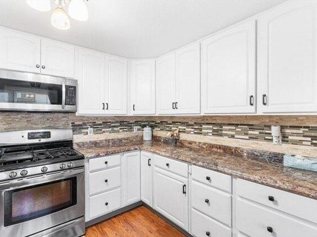 condo with 2 bedroom, Dracut MA ES105193504