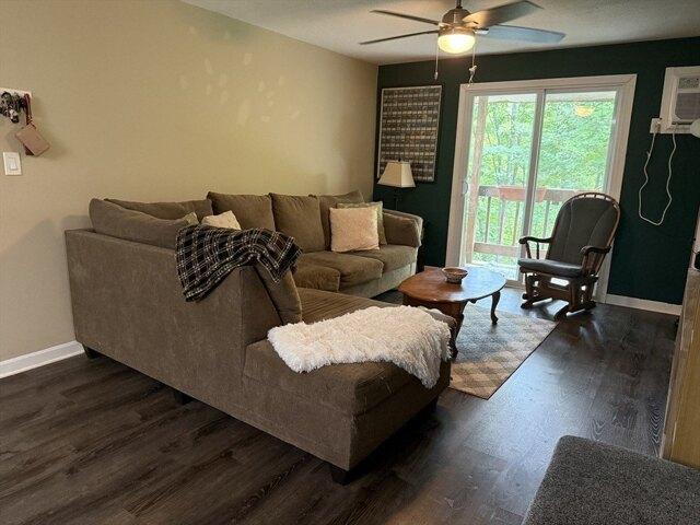 condo with 2 bedroom, Dracut MA ES105205843