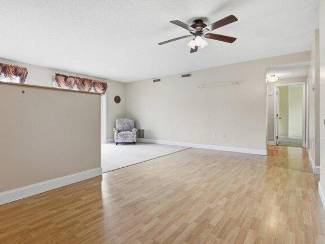 condo with 2 bedroom, Dracut MA ES105232137
