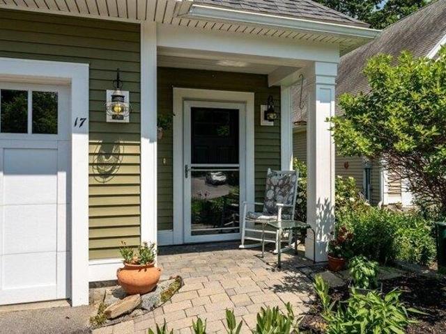 condo with 2 bedroom, Durham NH ES104411372