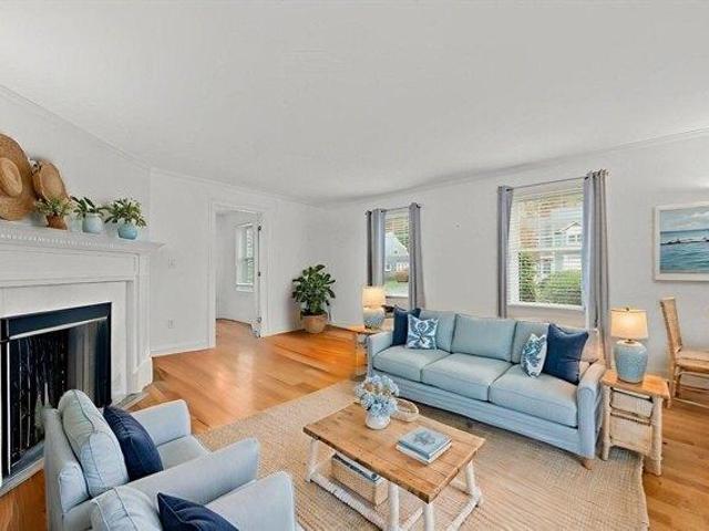 condo with 2 bedroom, Duxbury MA ES105059088