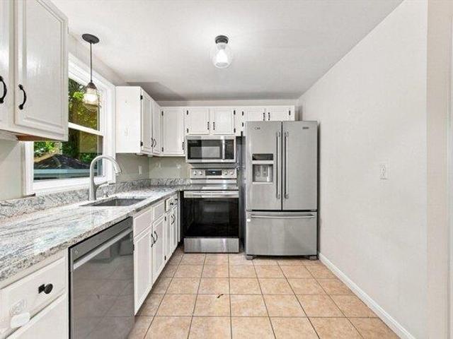 condo with 2 bedroom, East Bridgewater MA ES105116898