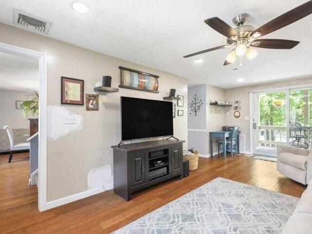condo with 2 bedroom, East Bridgewater MA ES103442578