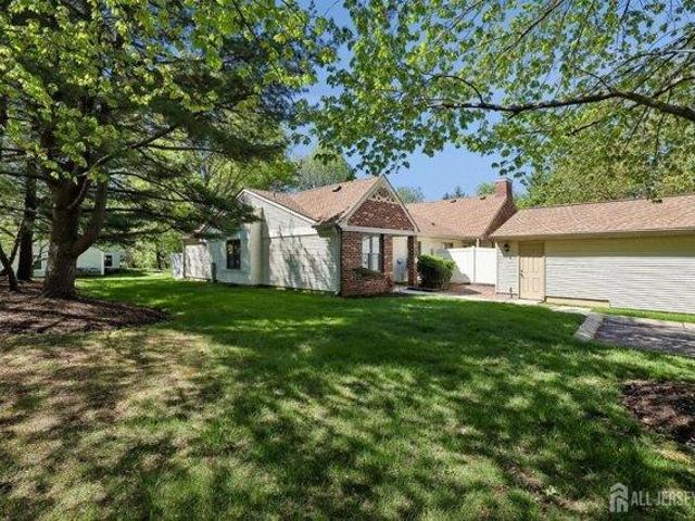 condo with 2 bedroom, East Brunswick NJ DLS102281622