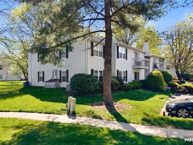 condo with 2 bedroom, East Brunswick NJ DLS102284944