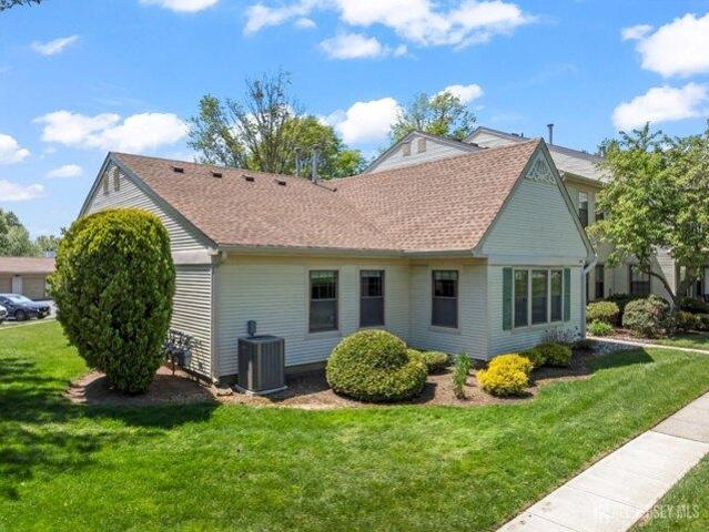 condo with 2 bedroom, East Brunswick NJ DLS102316175