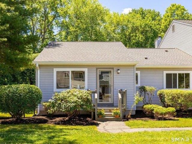 condo with 2 bedroom, East Granby CT ES103886828