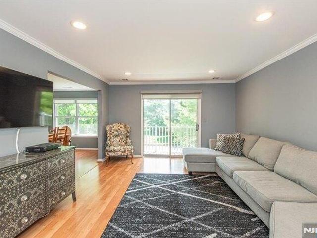 condo with 2 bedroom, East Hanover NJ DS102778808