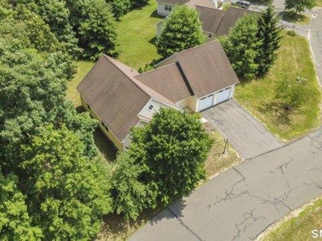 condo with 2 bedroom, East Hartford CT ES104149434