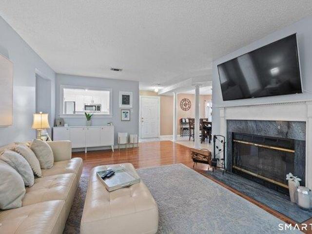 condo with 2 bedroom, East Haven CT ES104151775