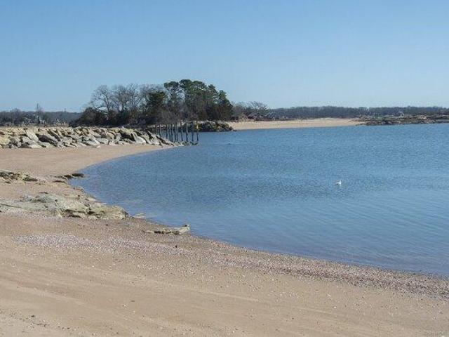 condo with 2 bedroom, East Haven CT ES104605299
